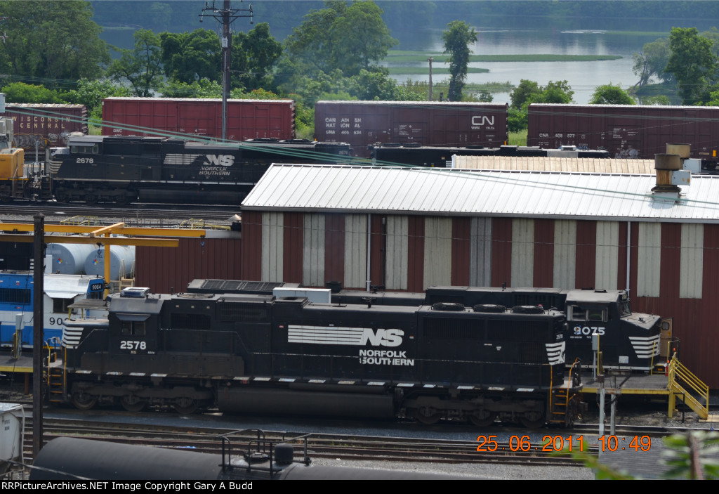 NORFOLK SOUTHERN SD70 2578